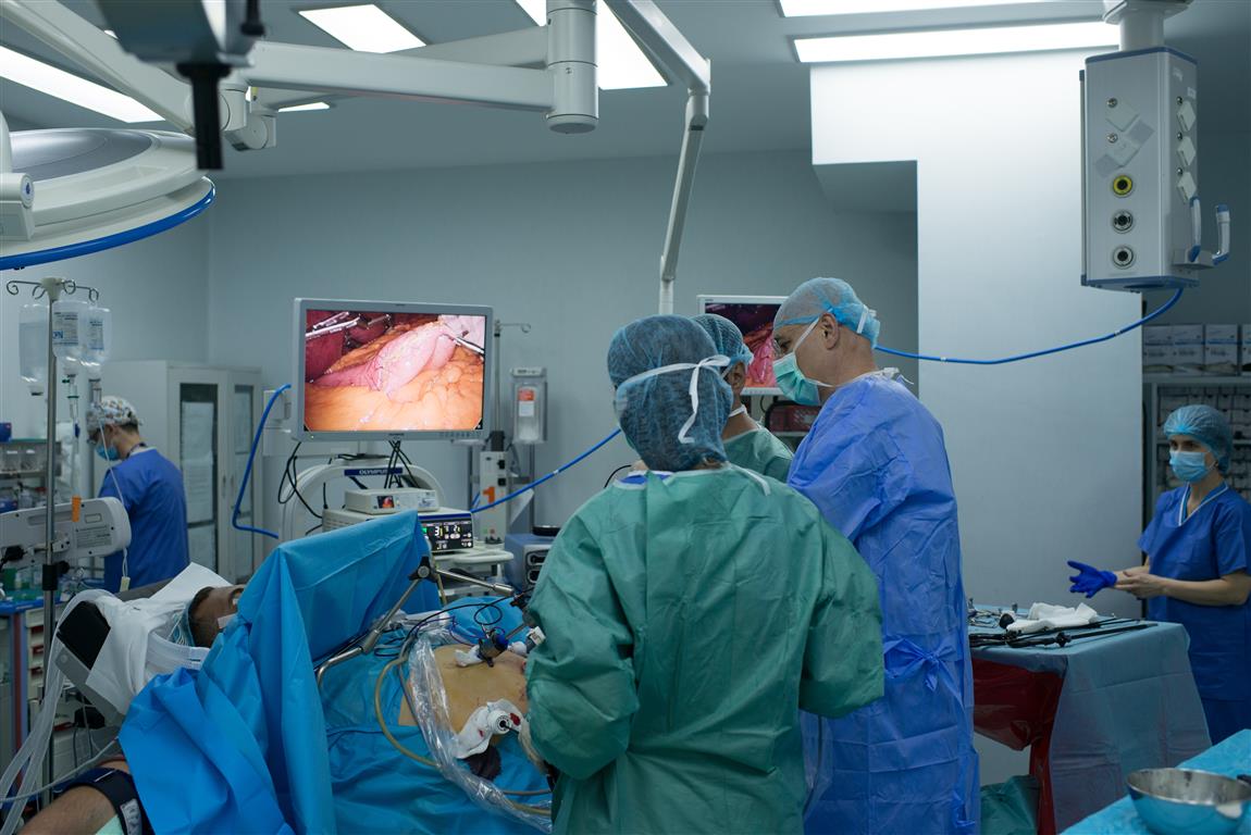 Chirurgie bariatrică - intervenții anti-obezitate | Spitalul Clinic SANADOR