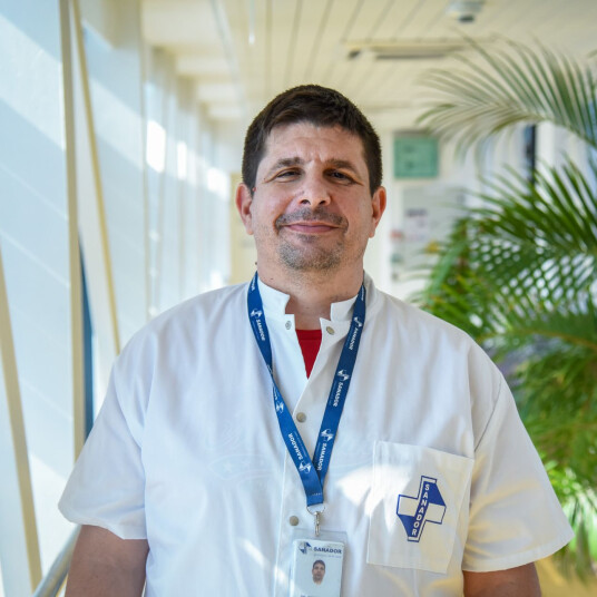 Dr. Dan Răzvan Benția | Neurochirurgie | Spitalul Clinic SANADOR