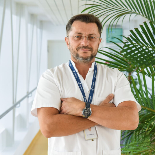 Dr. Adrian Dima | Ortopedie | SANADOR