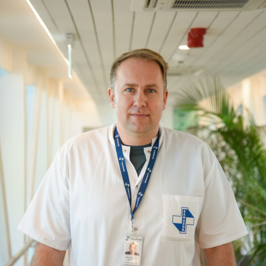 Prof. Dr. Victor Costache | Chirurgie cardiovasculară | SANADOR