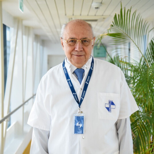Prof. Dr. Irinel Popescu | Chirurgie hepatică | SANADOR