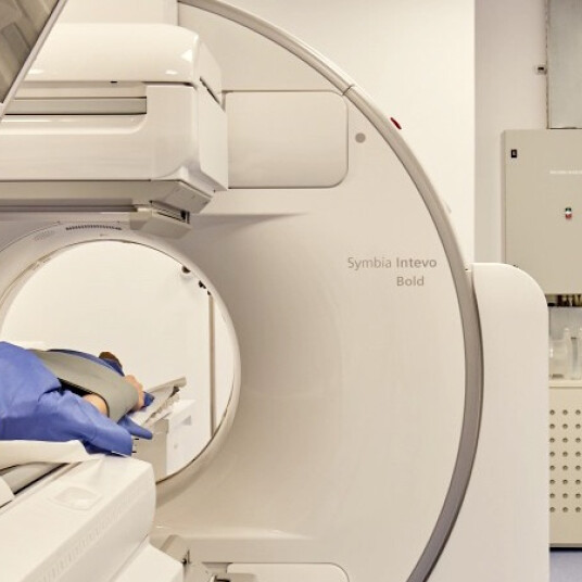 Centrul oncologic Sanador | Programeaza-te pentru PET-CT!